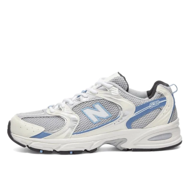 "העלה את משחק הנעליים שלך עם New Balance MR 530 KA מ-King Shoes."
